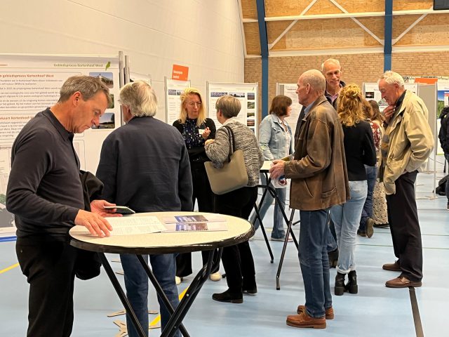 Vierde informatiemarkt biedt voldoende ruimte voor goed gesprek - Aanpak Oostelijke Vechtplassen